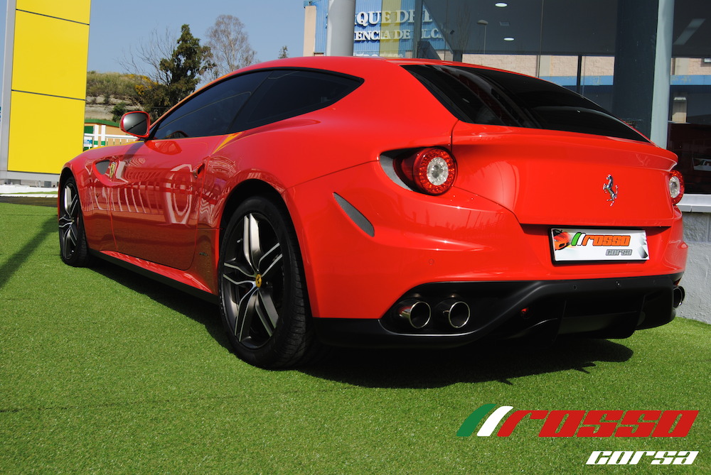 Ferrari FF - Rosso Corsa