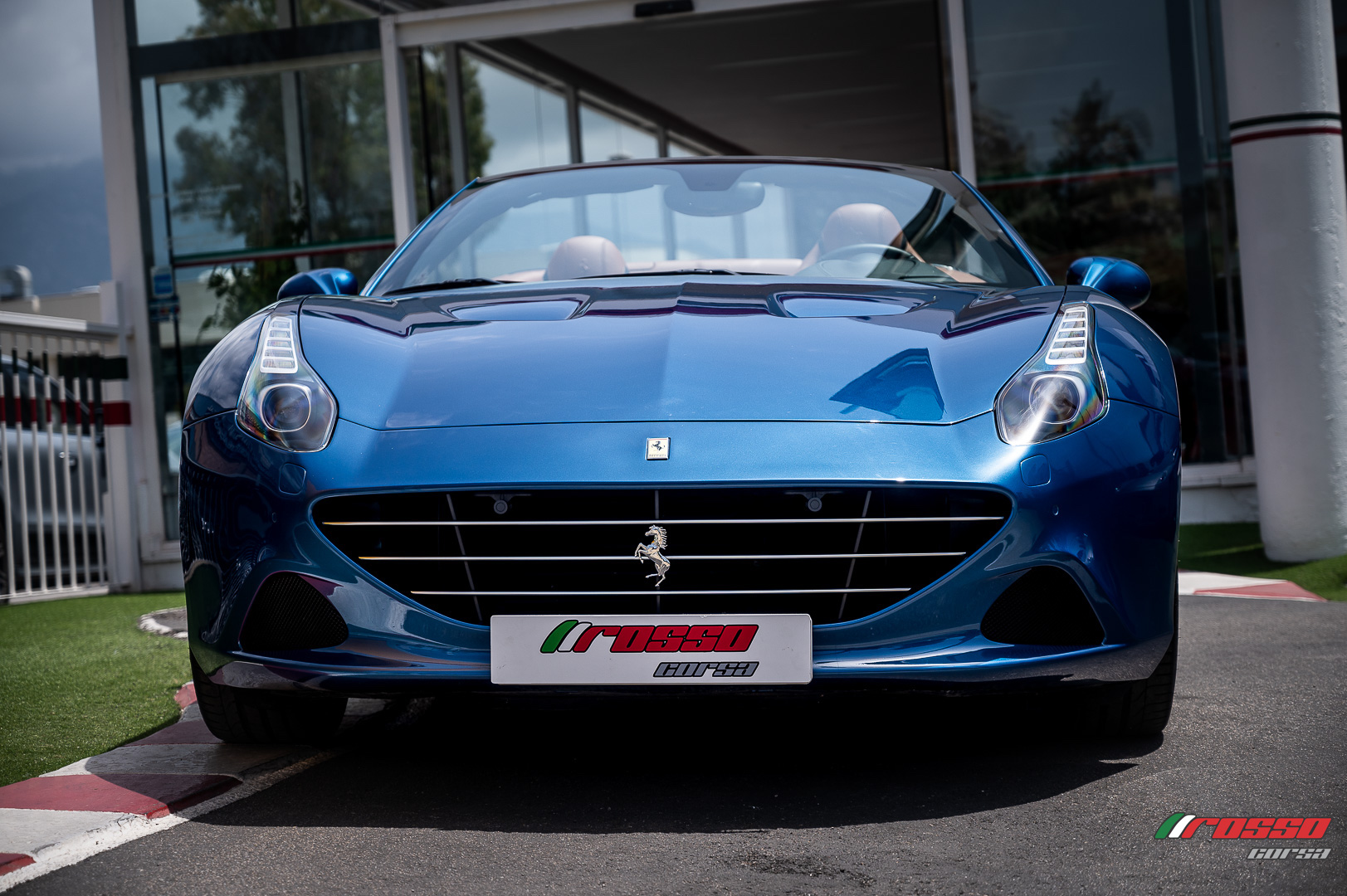 Rosso Corsa - Ferrari California T