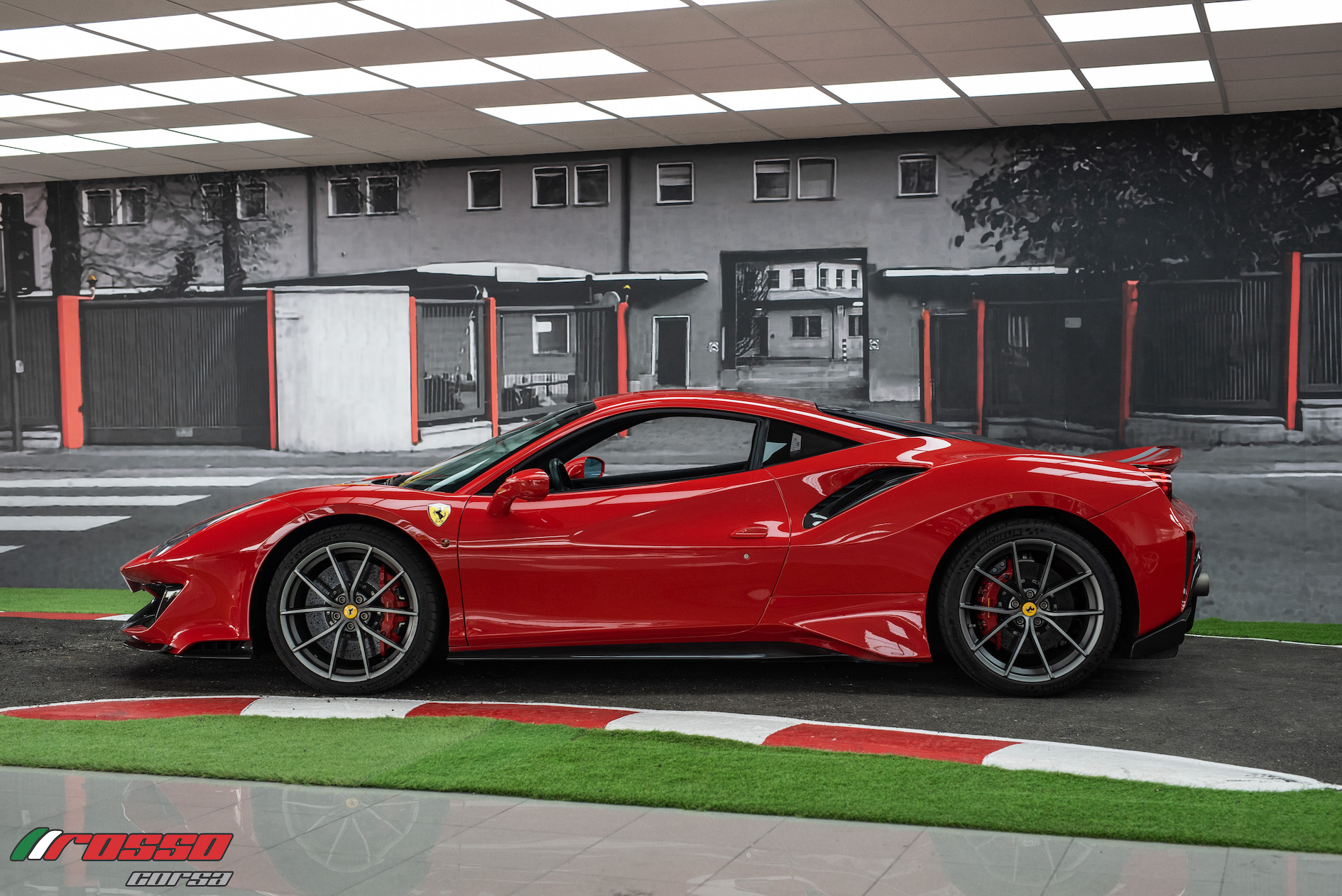 Rosso Corsa - Ferrari 488 Pista