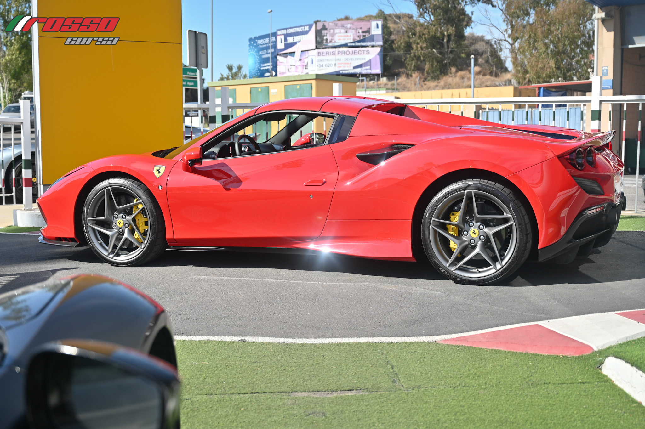 Rosso Corsa - Ferrari F8 Spider