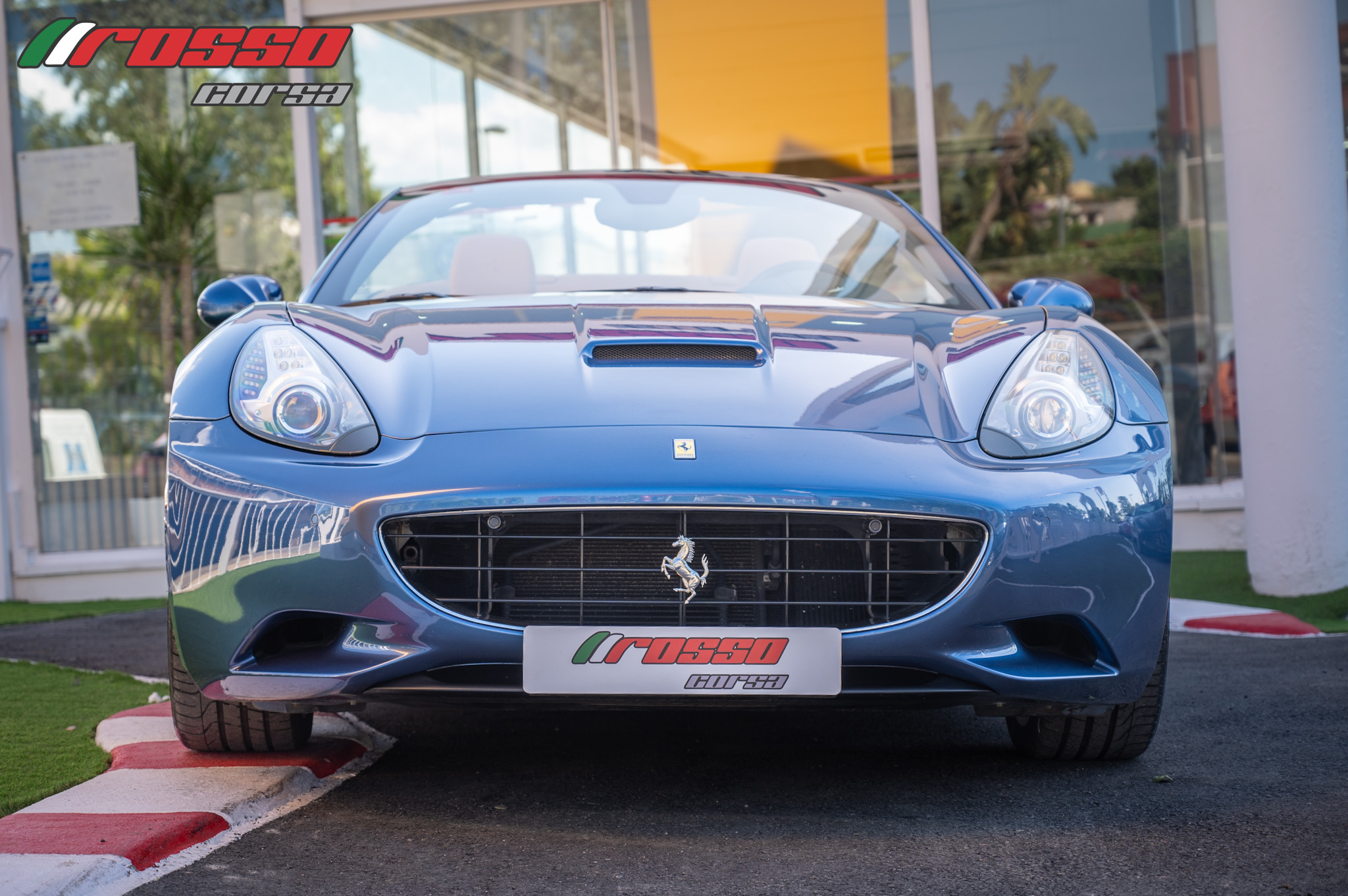 Rosso Corsa - Ferrari California Blue