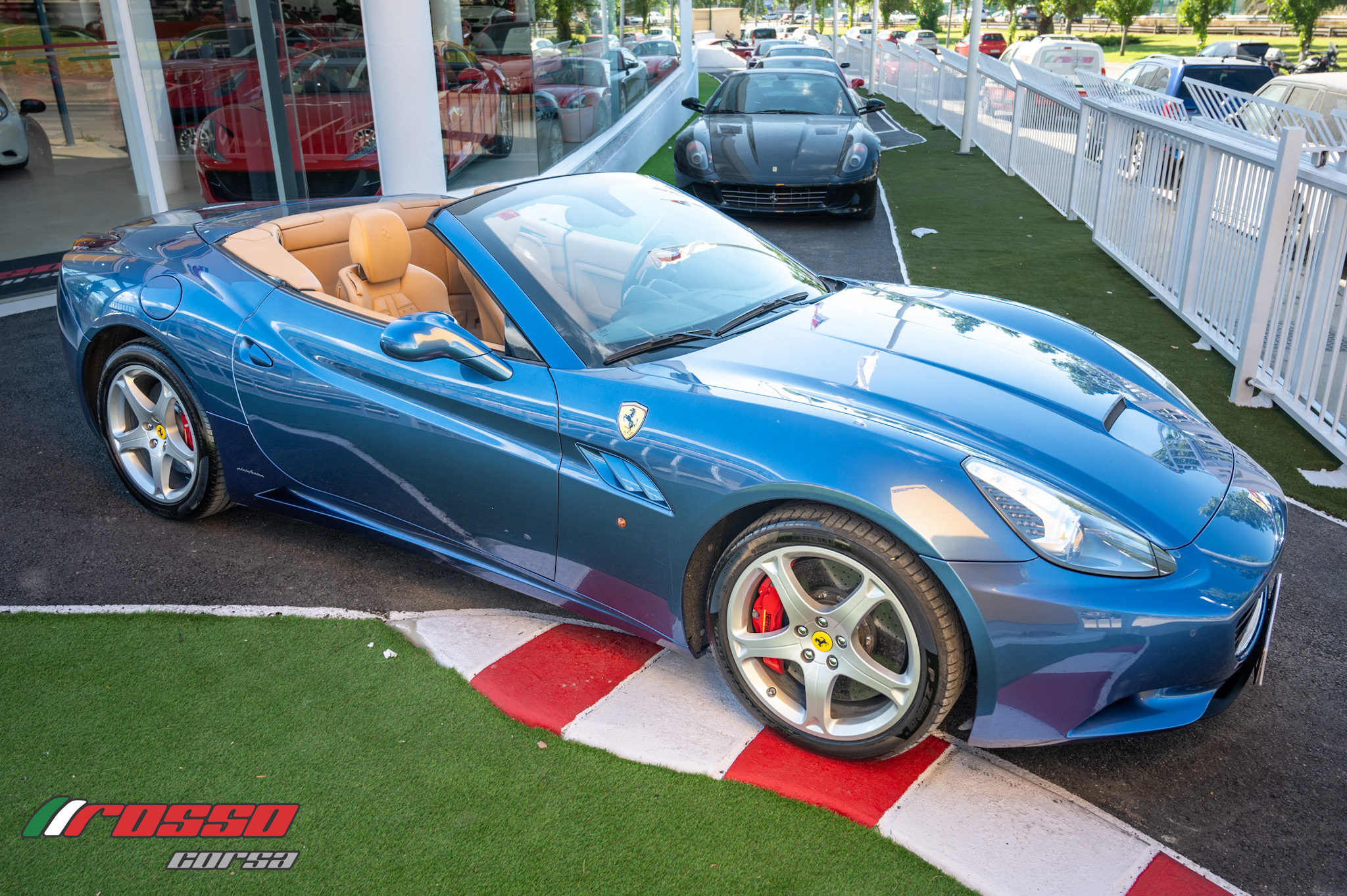 Rosso Corsa - Ferrari California Blue