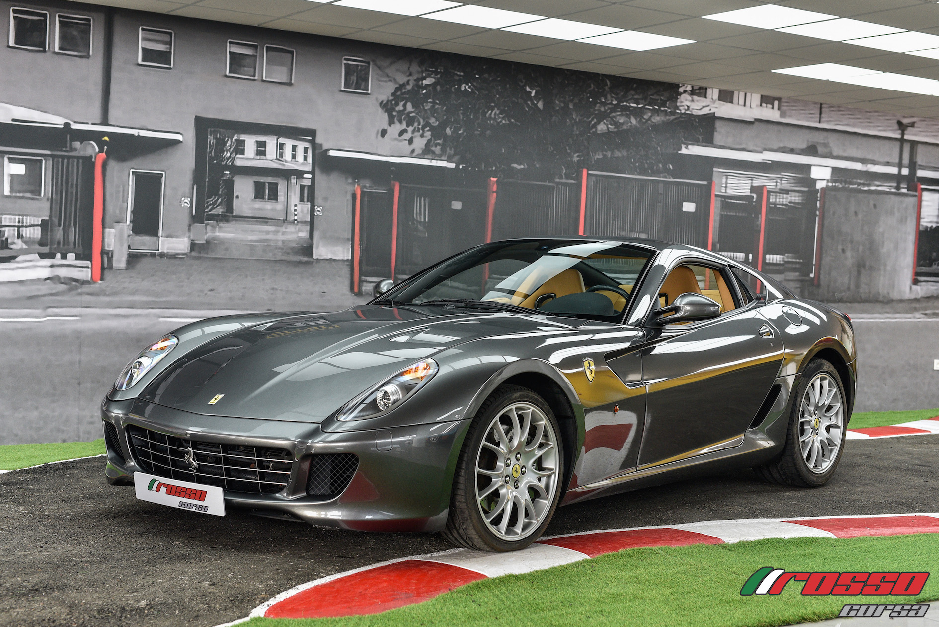 Rosso Corsa - Ferrari 599 GTB