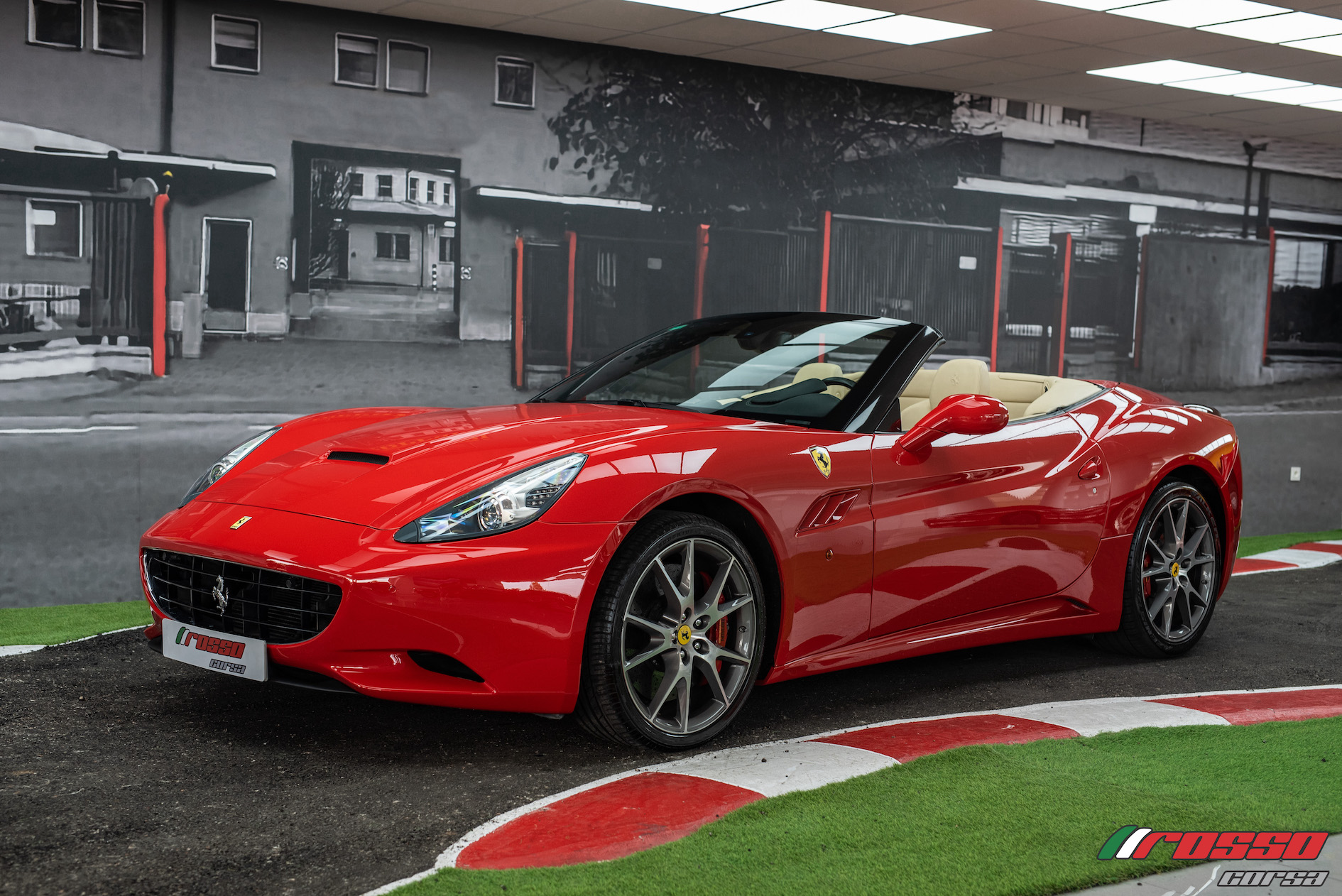 Rosso Corsa - Ferrari California