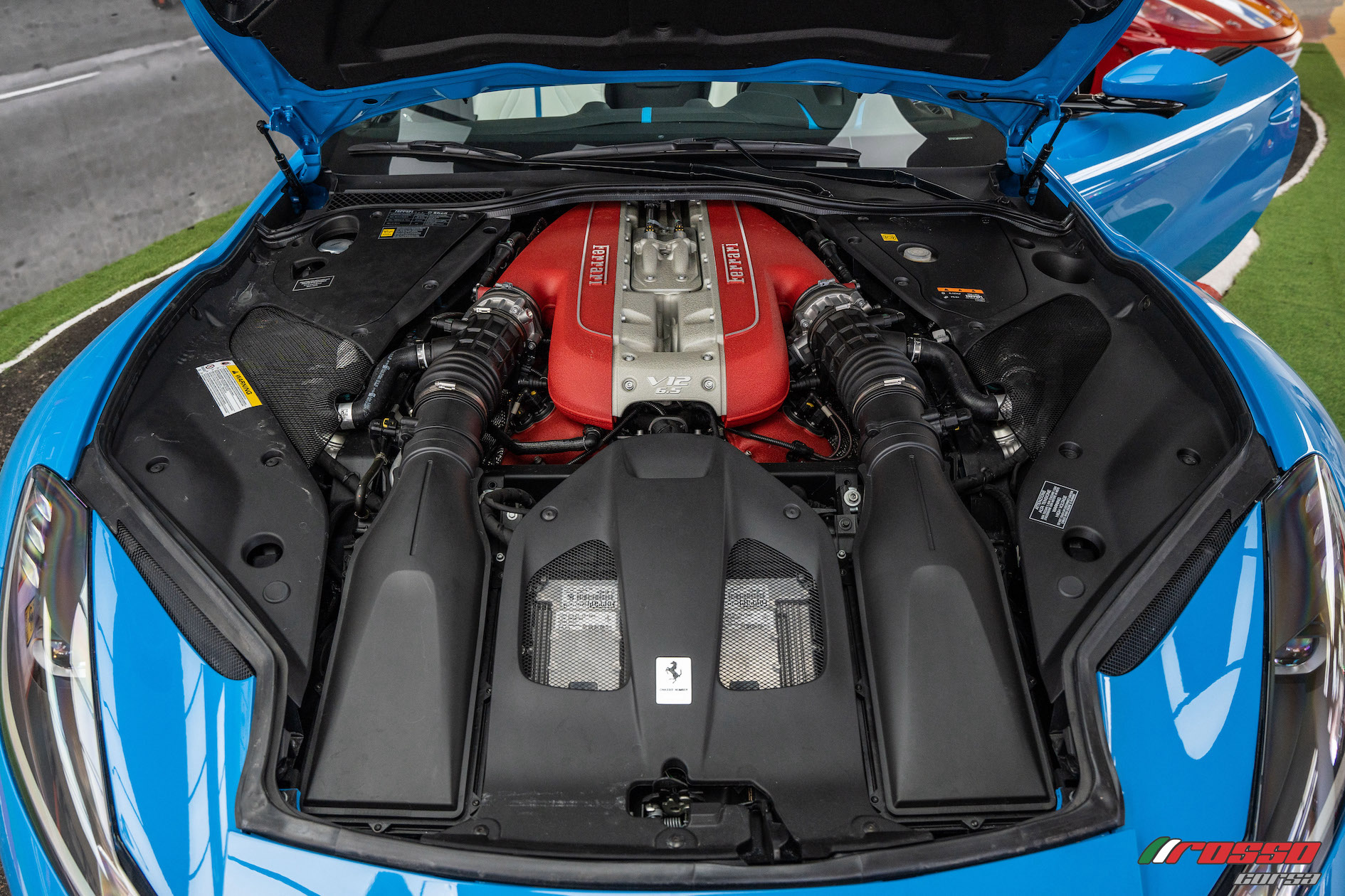 FERRARI 812 GTS - Rosso Corsa